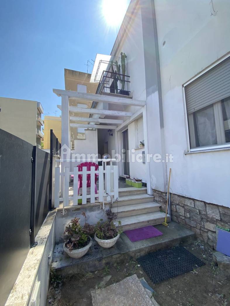 Trilocale via Calabria, Lungomare Circe, Via Badino, Terracina