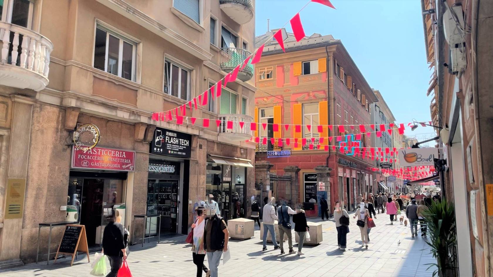 Locale commerciale in Vendita