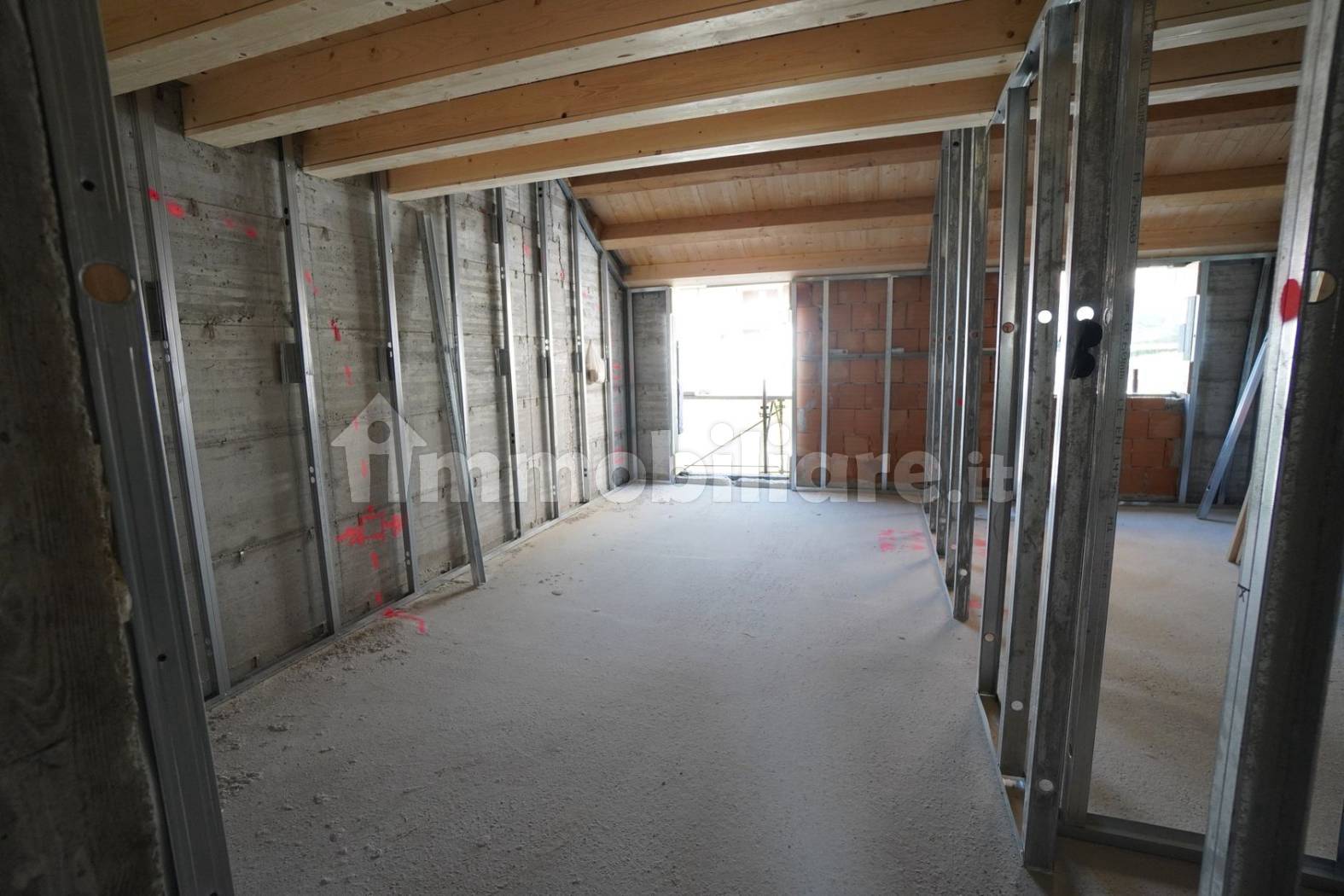 Trilocale via Emilia Ponente 330, Borgo Panigale, Bologna