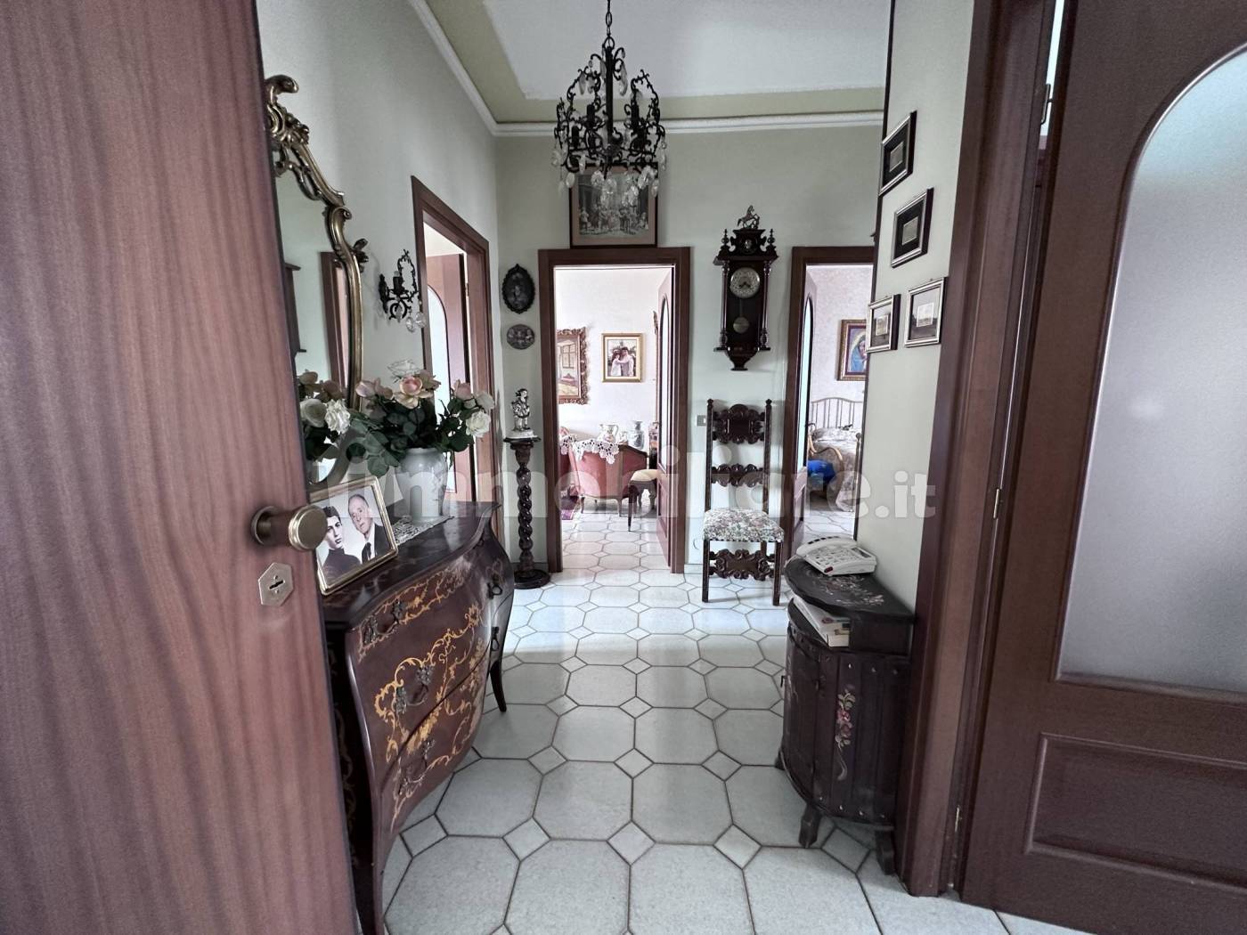 Quadrilocale via Aldo Moro 41, Borgo Piave, Corso Europa, Zona Ferrero, Alba