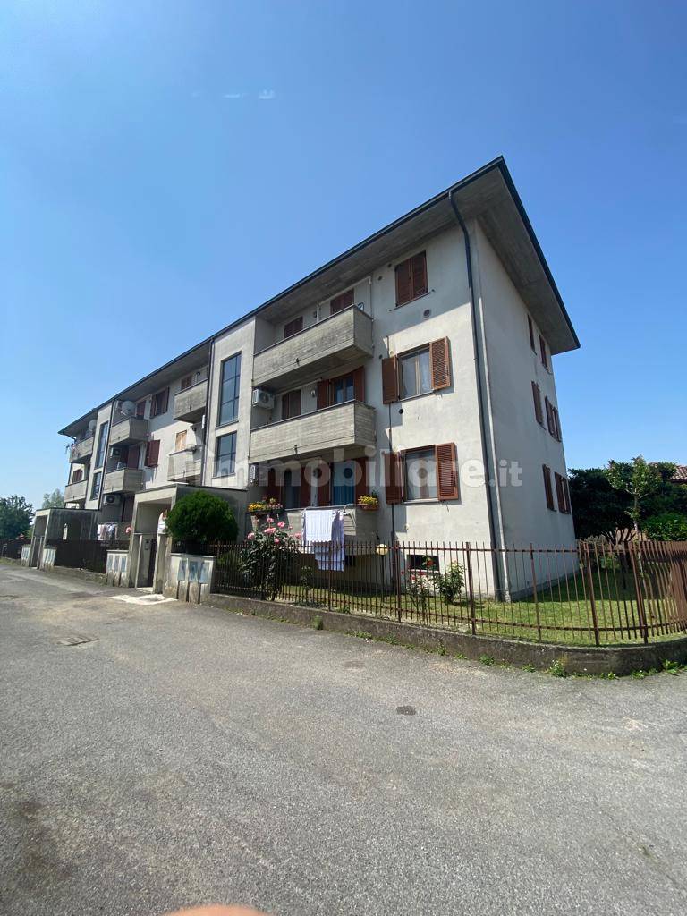 Trilocale via 4 Novembre, Quartiano, Mulazzano