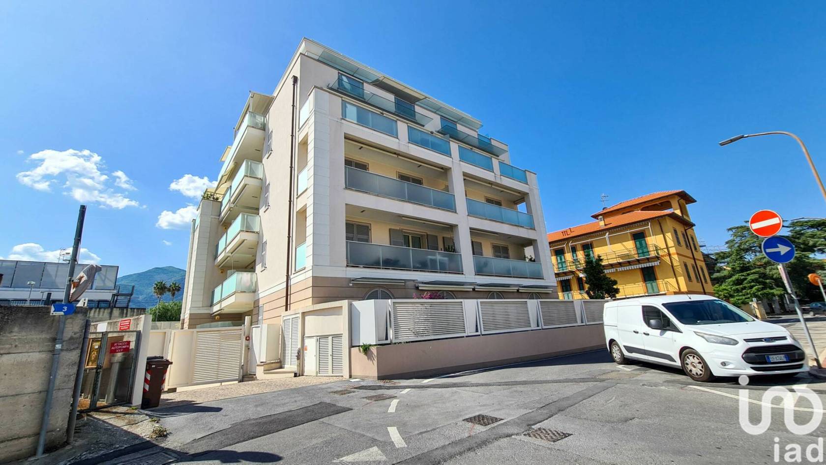 Trilocale via Sant'agostino 5, Centro, Loano