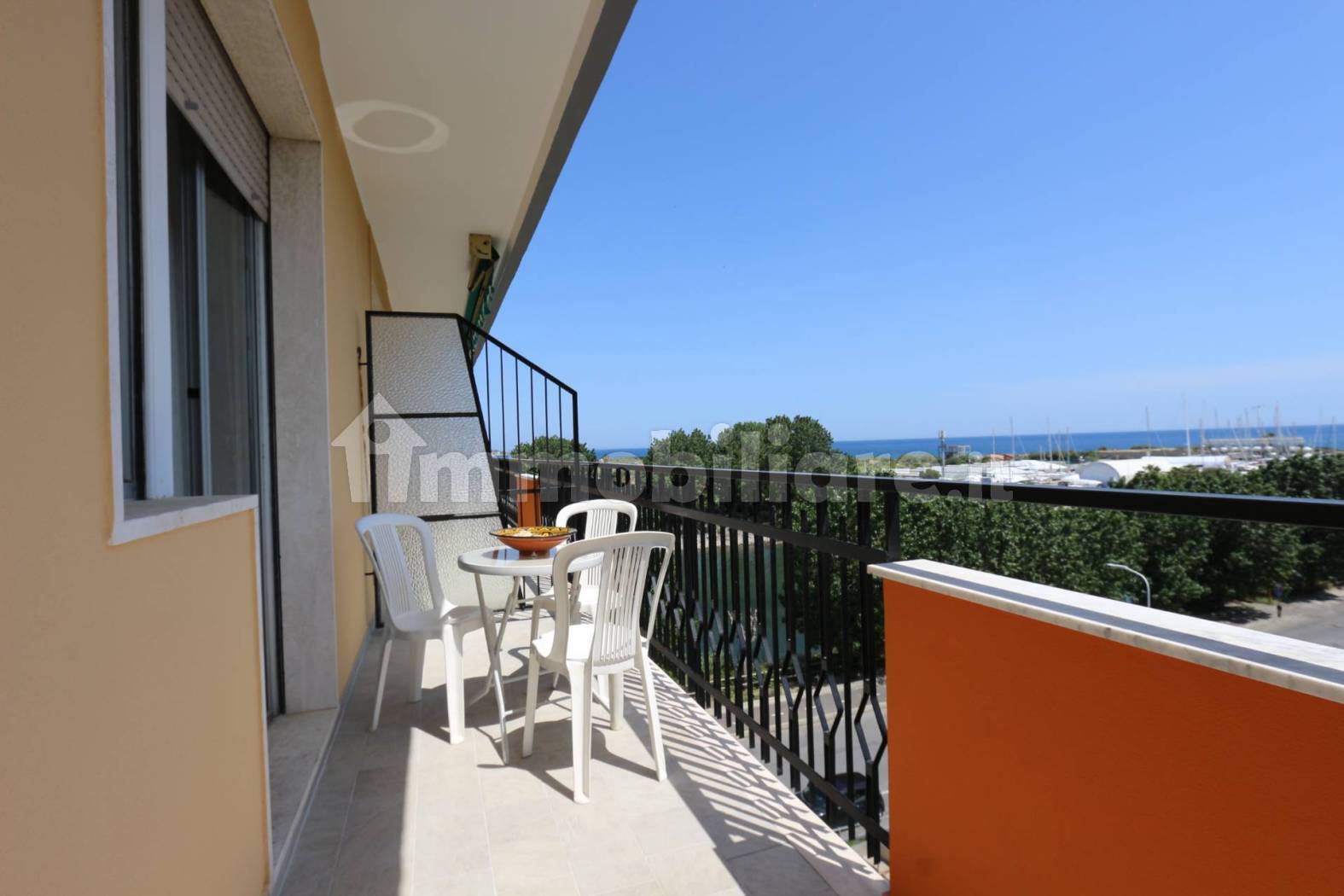 Trilocale bentivoglio amilcare nuvolone 74, Centro, Taggia