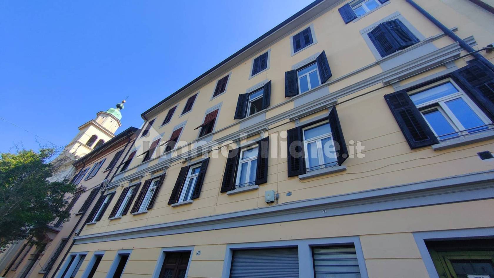 Trilocale piazza Tommaseo 25, Centro, Gorizia