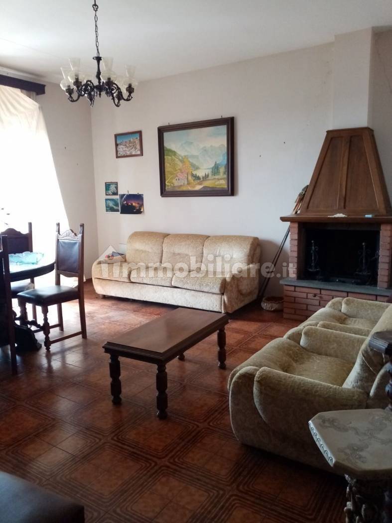 Quadrilocale via Martiri della Libertà, Centro, Pitigliano