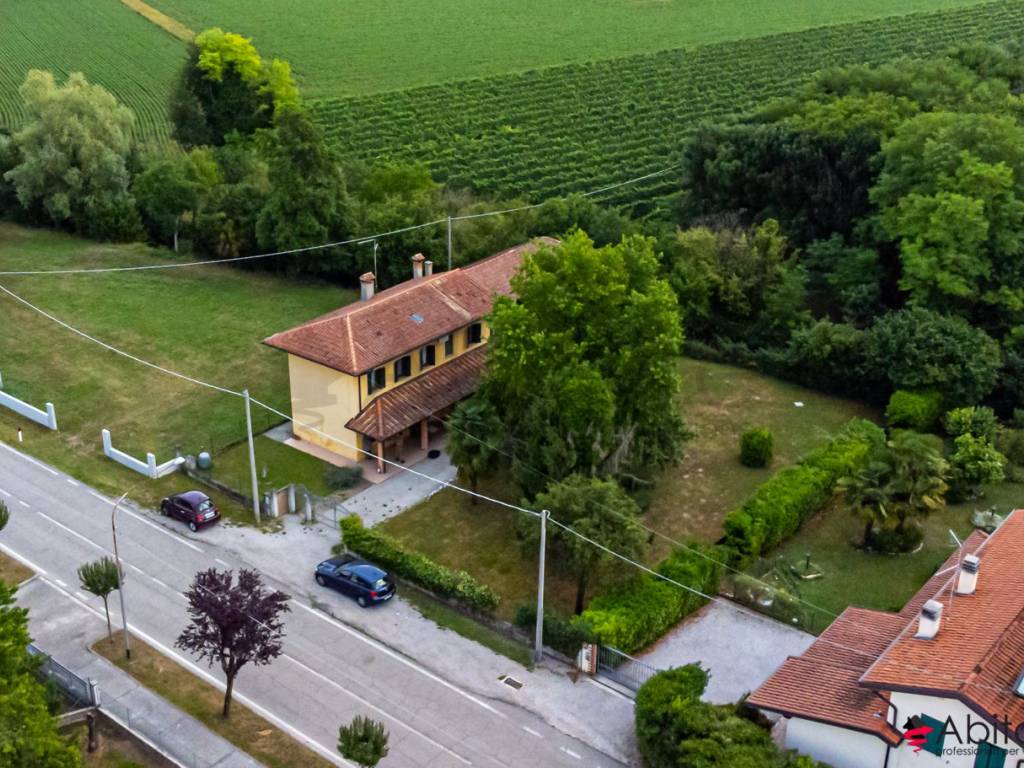 Vendita Villa unifamiliare in via Polon 14 Valvasone Arzene. 206 m² ...
