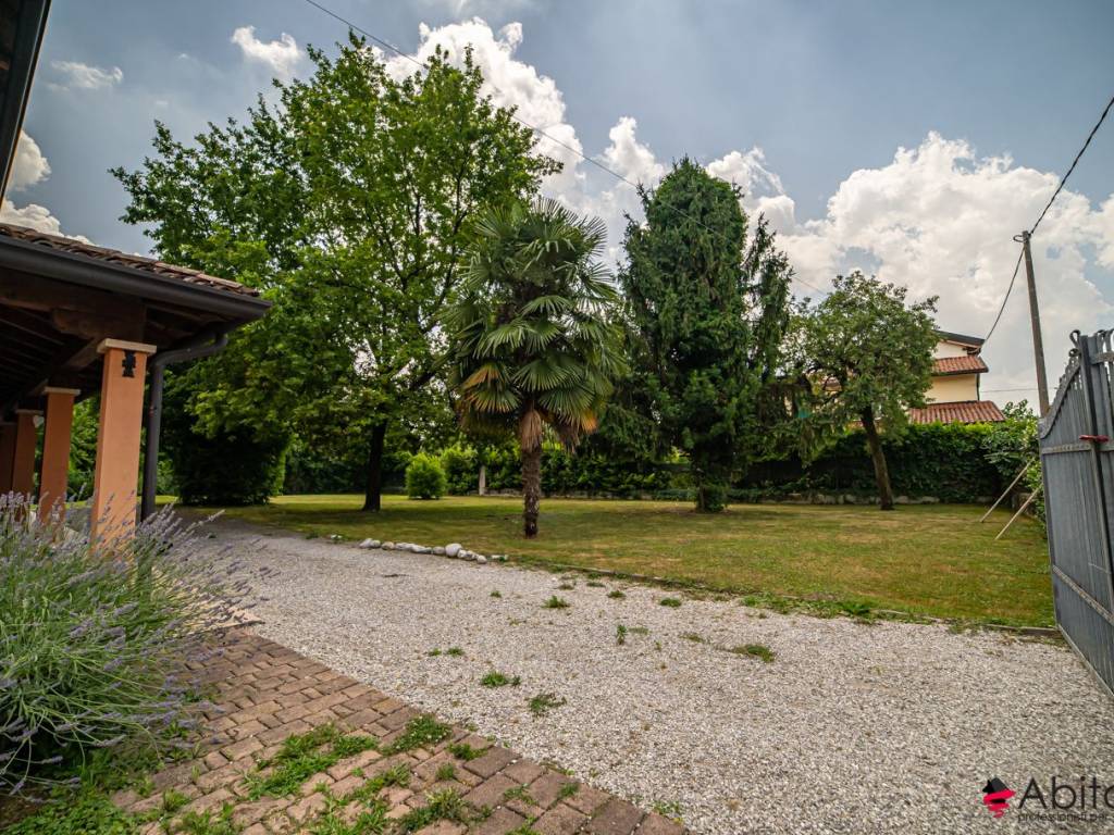 Vendita Villa unifamiliare in via Polon 14 Valvasone Arzene. 206 m² ...