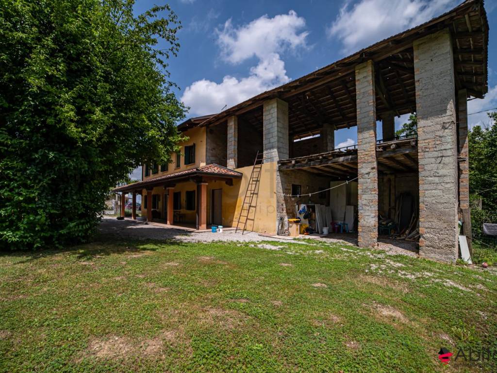 Vendita Villa unifamiliare in via Polon 14 Valvasone Arzene. 206 m² ...