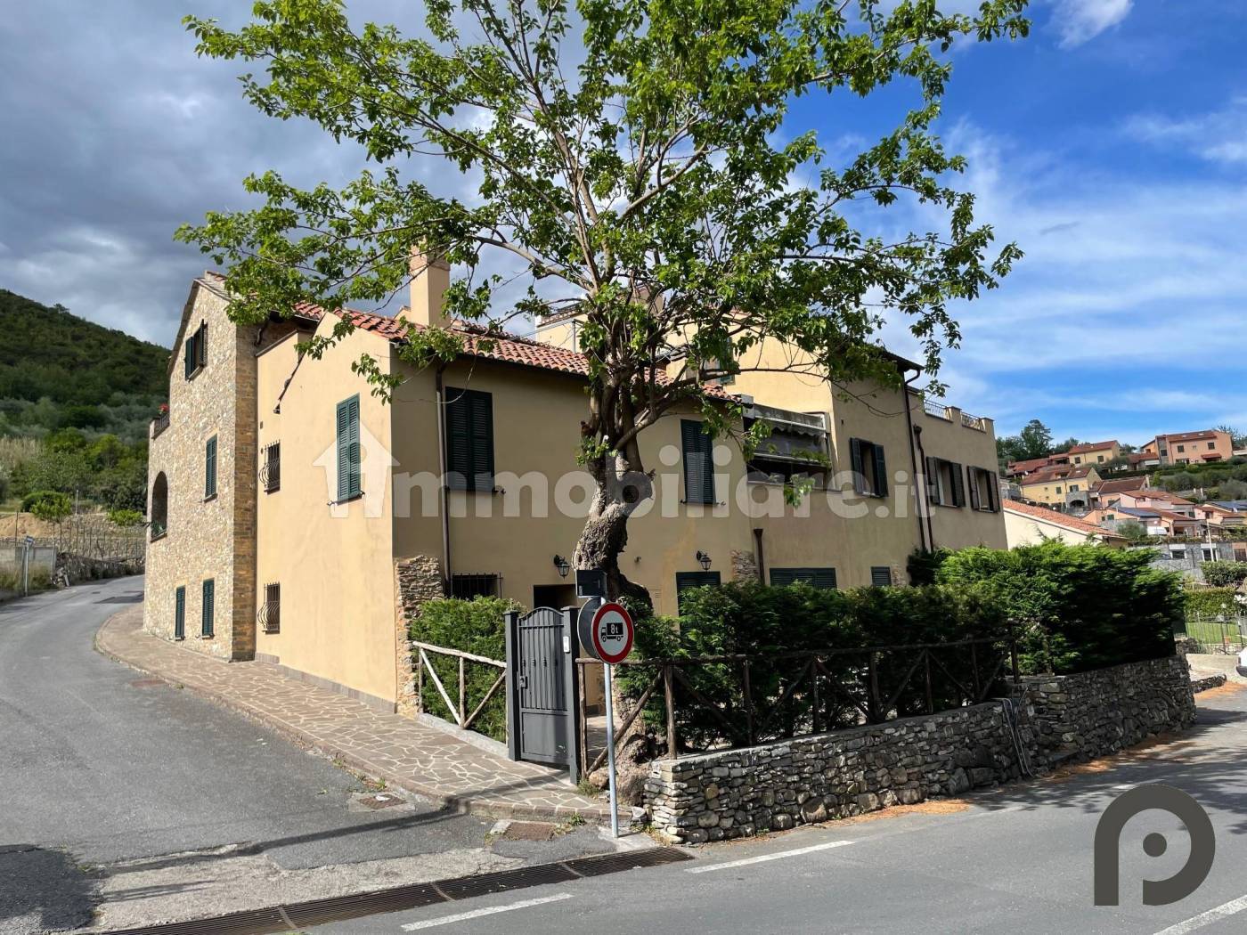 Trilocale via Lerrone 23, Villafranca, Garlenda