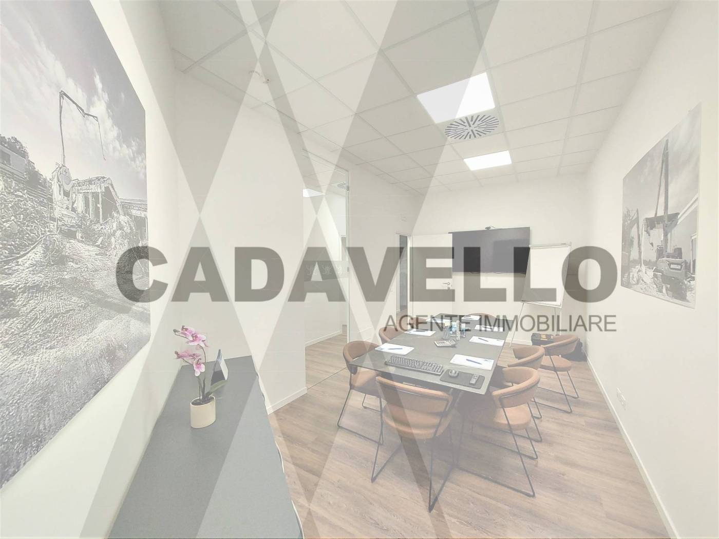 Locale commerciale in Vendita