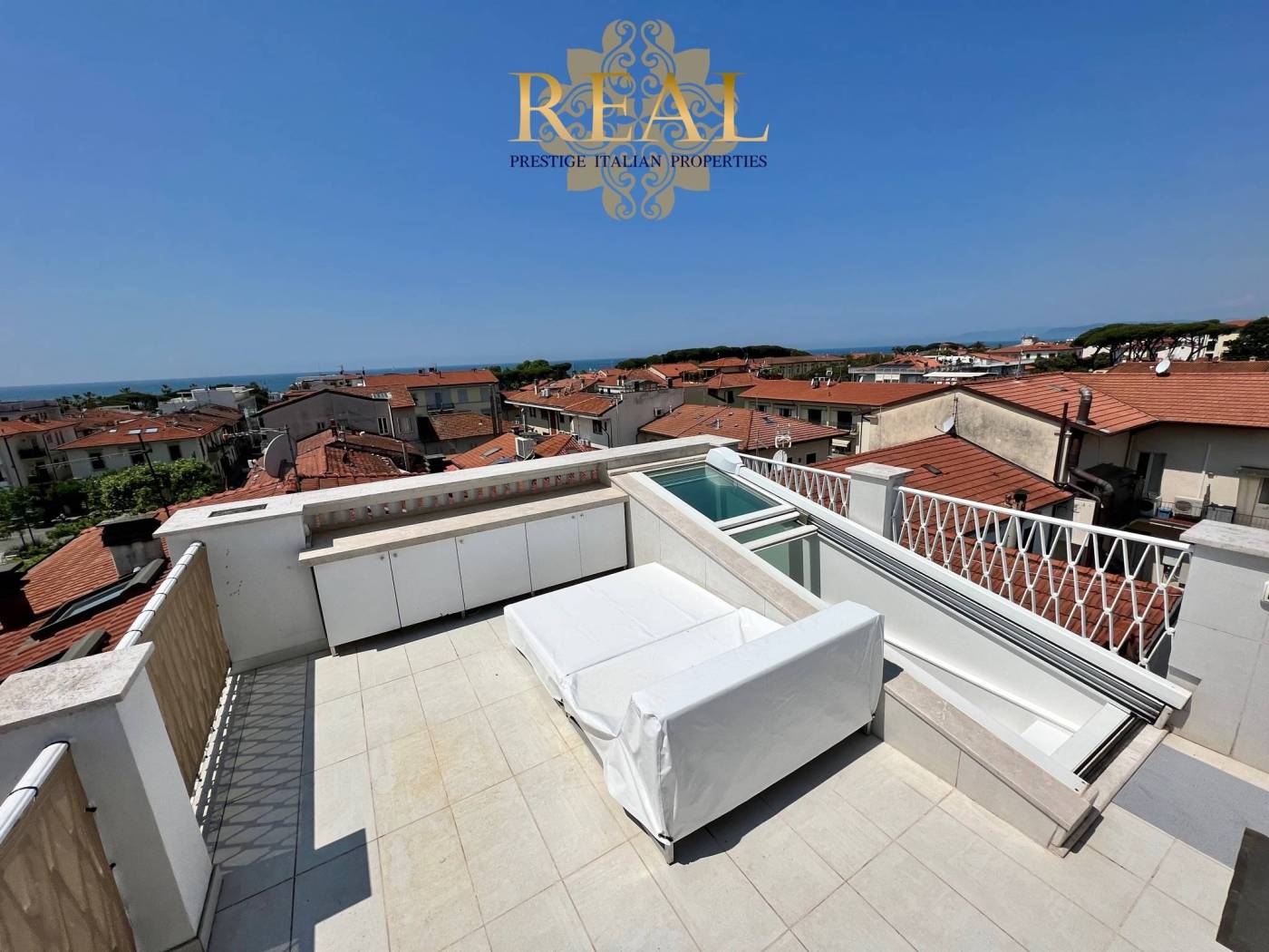 Bilocale piazza Giuseppe Garibaldi, Centro, Forte dei Marmi