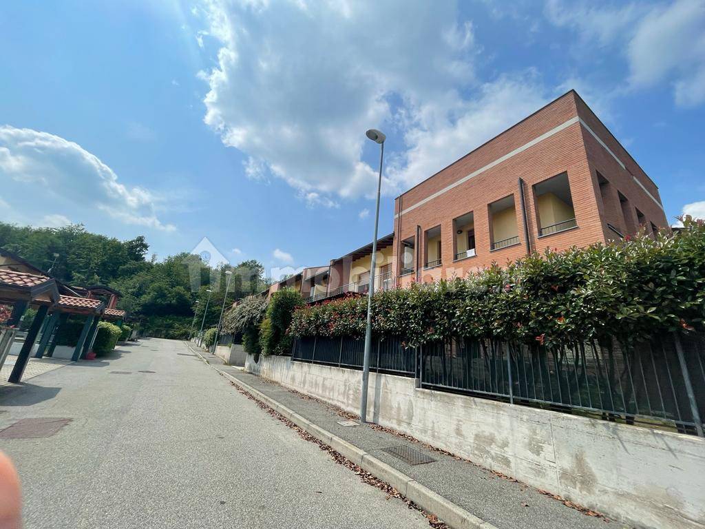 Quadrilocale via Mario Bertona 148, Invorio