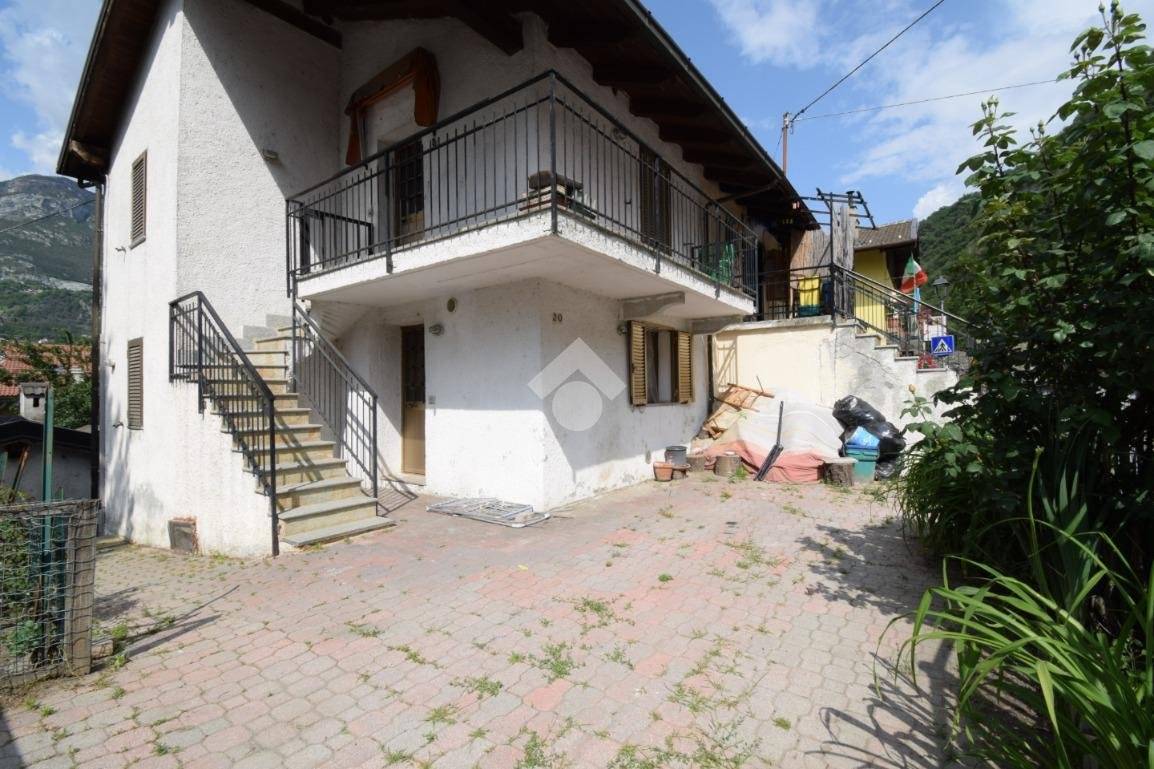 Monolocale frazione Torin 17, Lassolaz, Pontey