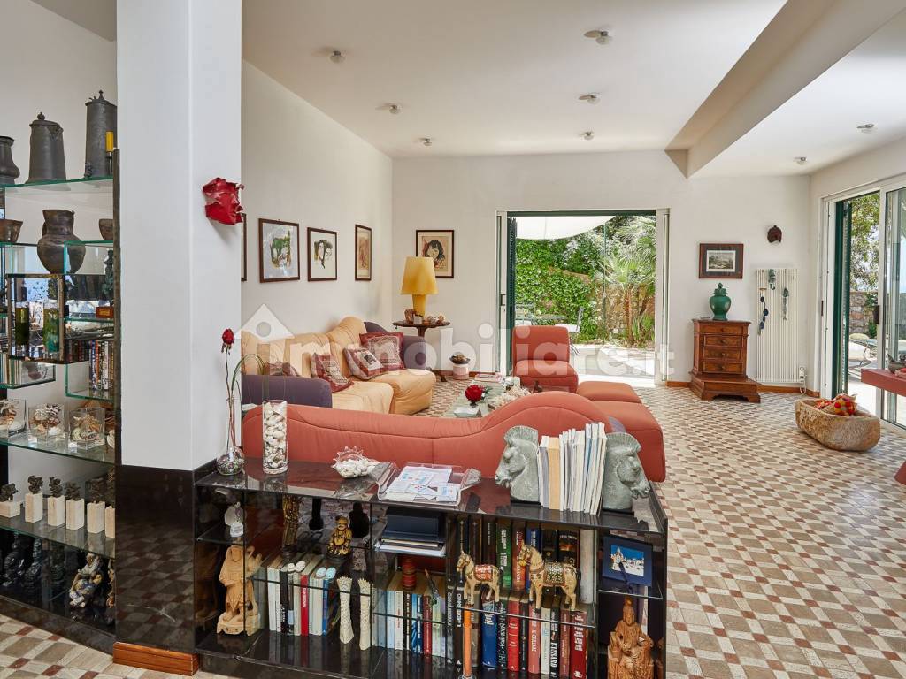 Affitto Villa unifamiliare in via Tragara Capri. Buono stato, con ...