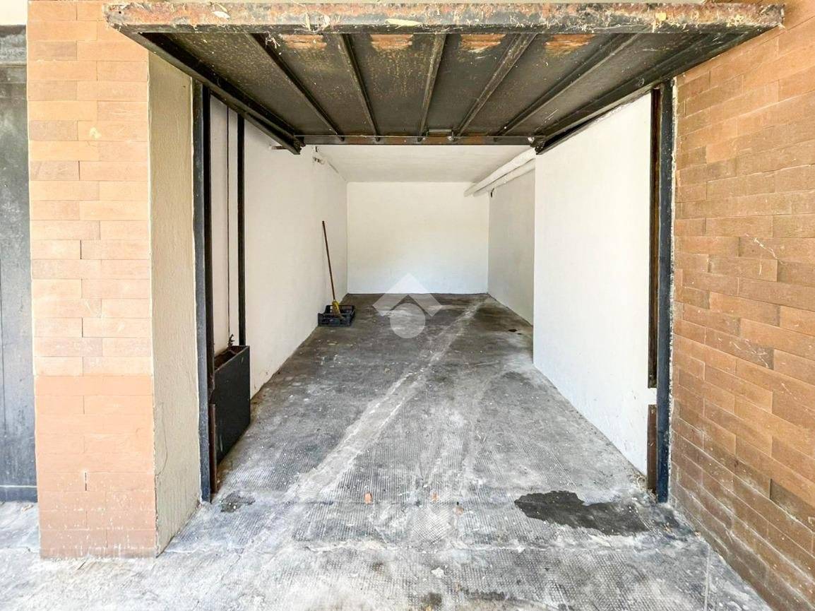 Garage - Box in Vendita