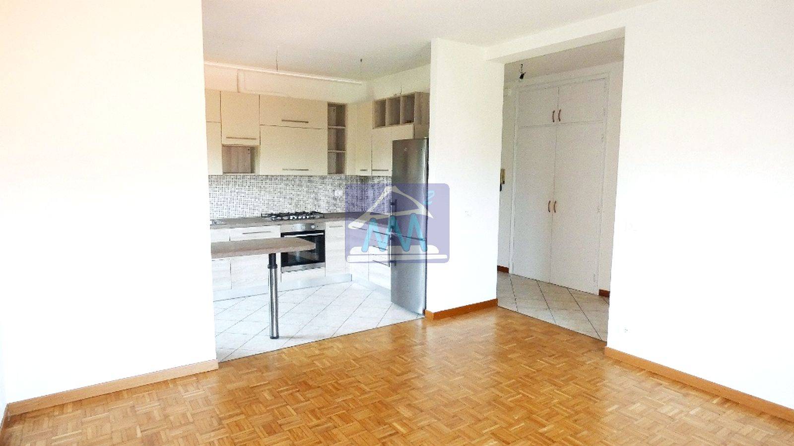 Trilocale ottimo stato, secondo piano, Centro, Rolo