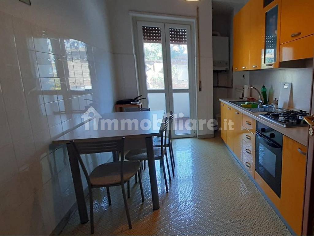 Vendita Appartamento Pescara. Trilocale in via Benedetto Croce. Buono stato, primo piano, con ...