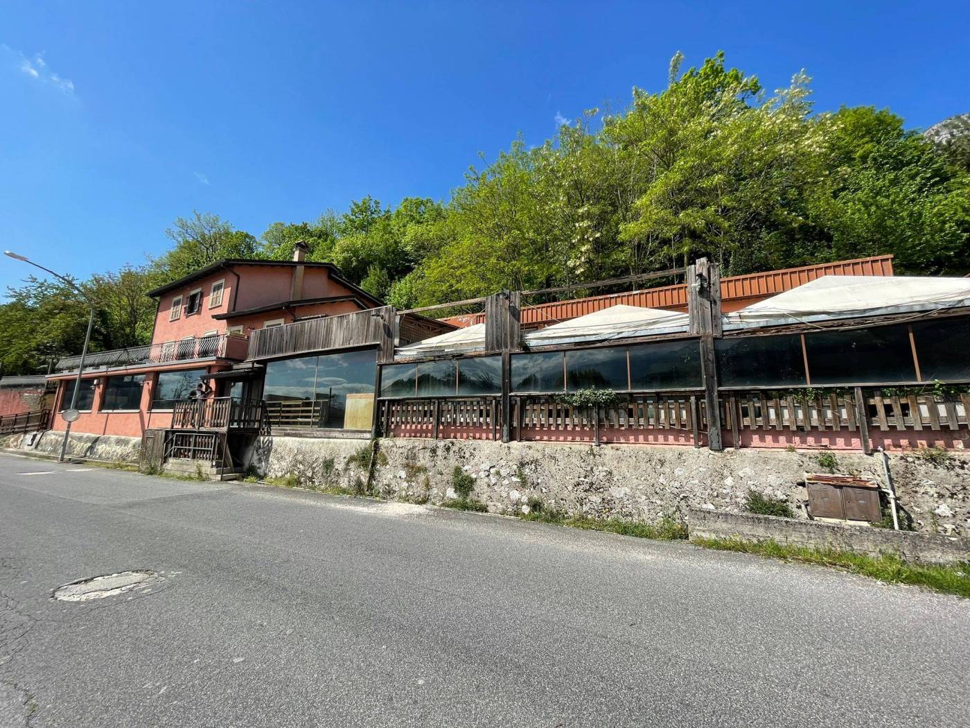 Locale commerciale in Vendita