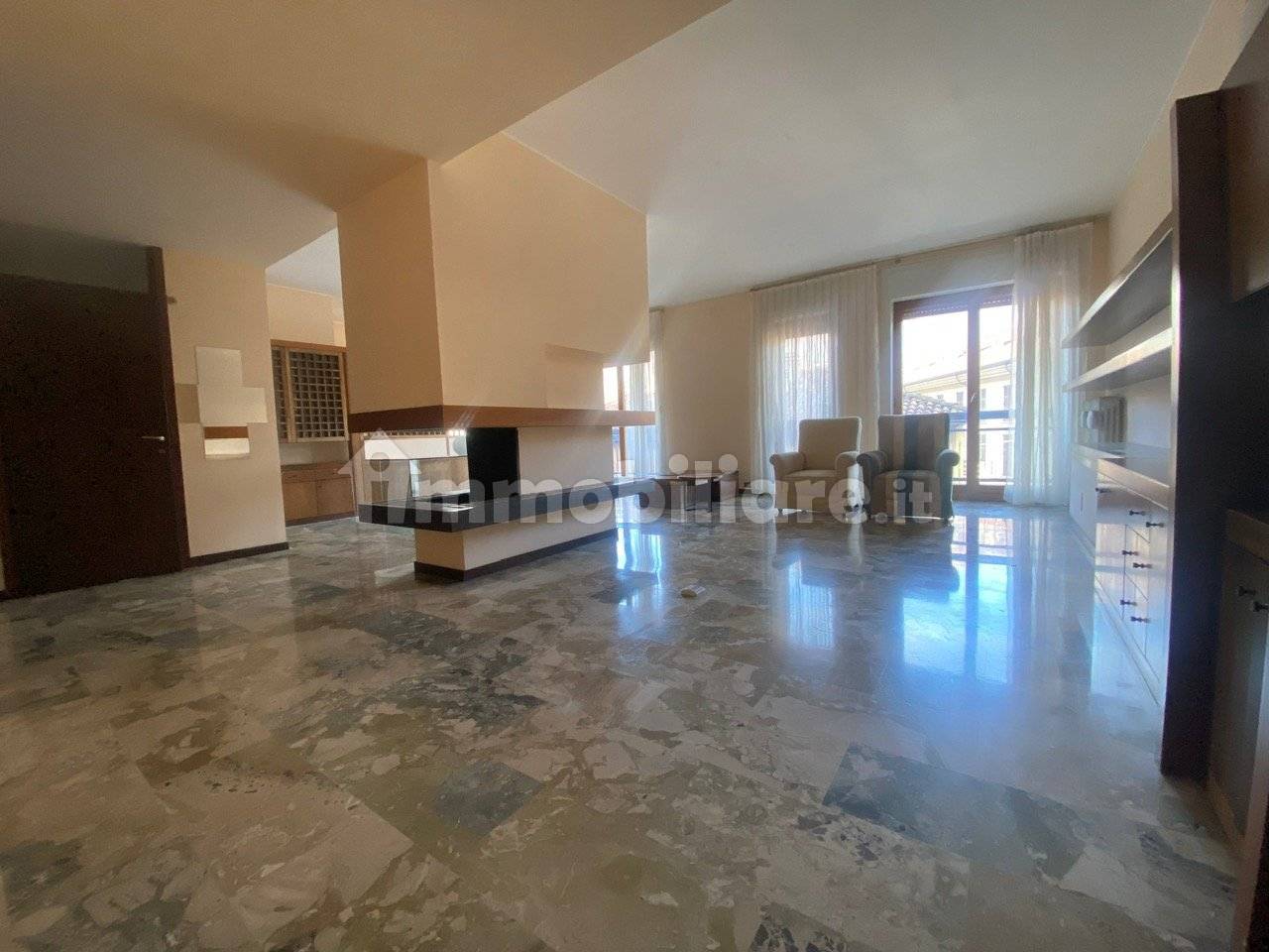 Appartamento via Alessandro Volta 1, Centro, Lecco