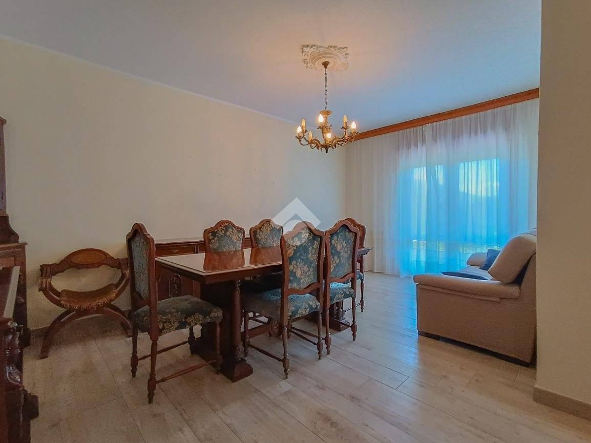 Trilocale via Marconi 35, Centro, Lavena Ponte Tresa