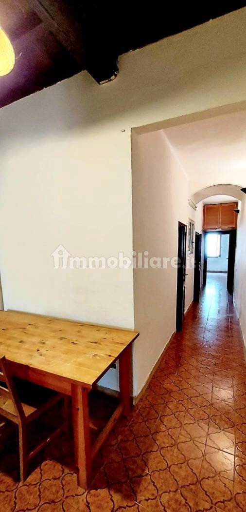 Quadrilocale da ristrutturare, secondo piano, Sant'Ambrogio, Firenze