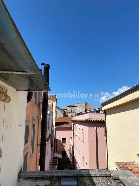 Quadrilocale piazza Martiri Lucani, Centro, Potenza