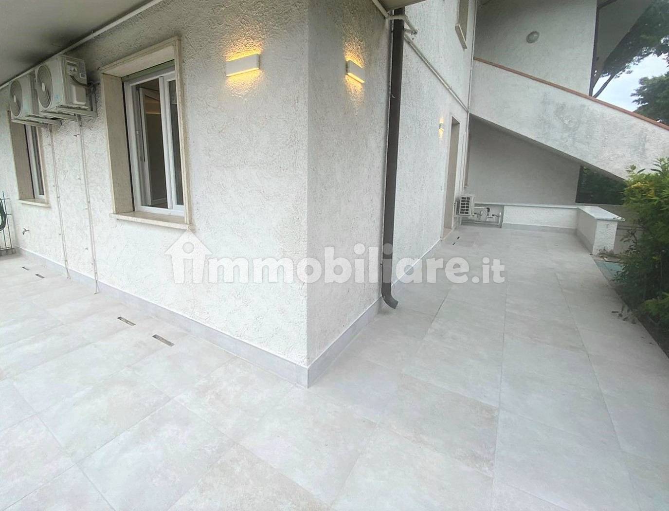 Trilocale via Pisa 38, Marina di Massa Centro, Massa