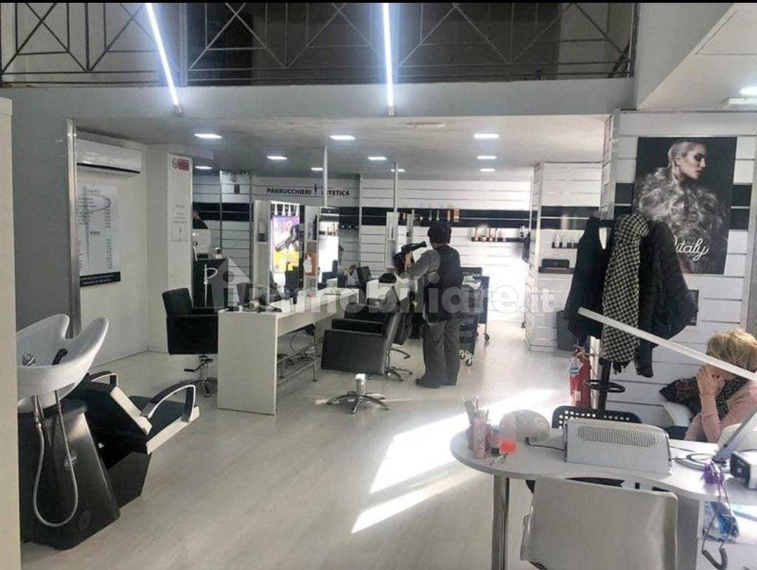 Parrucchiere - Barbiere in Vendita