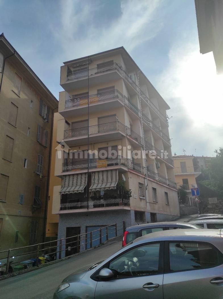 Quadrilocale piazza d'Armi 4, Oneglia, Imperia