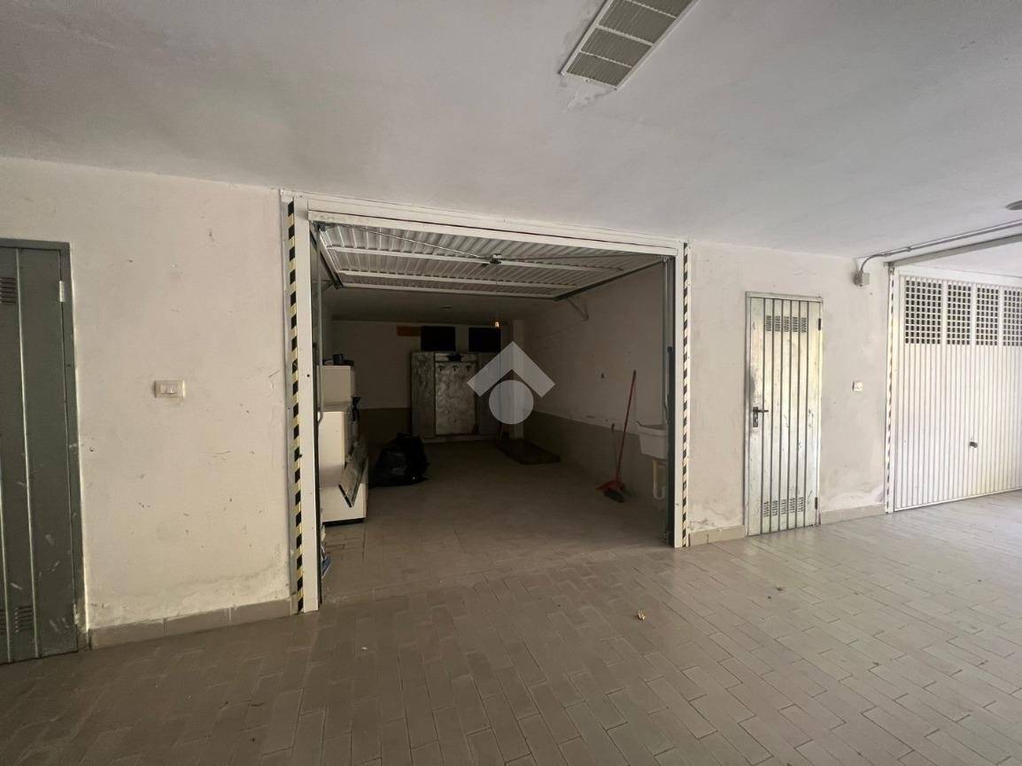Garage - Box in Vendita