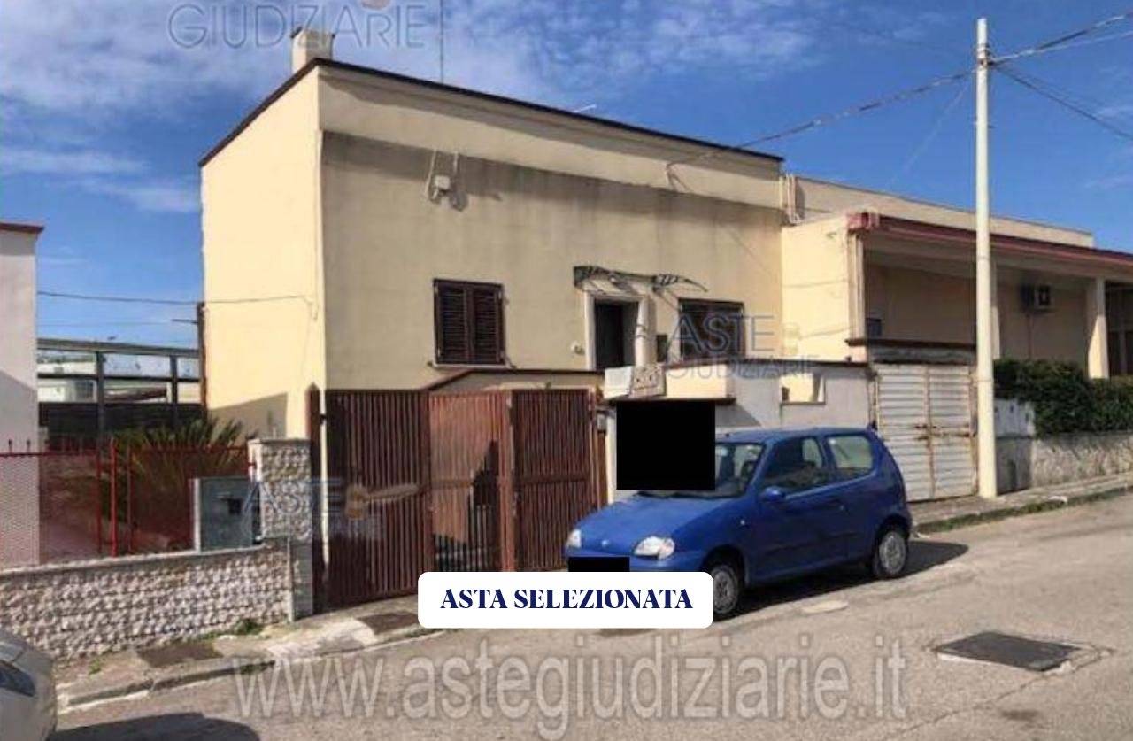 Appartamento all'asta via Rossini, Statte