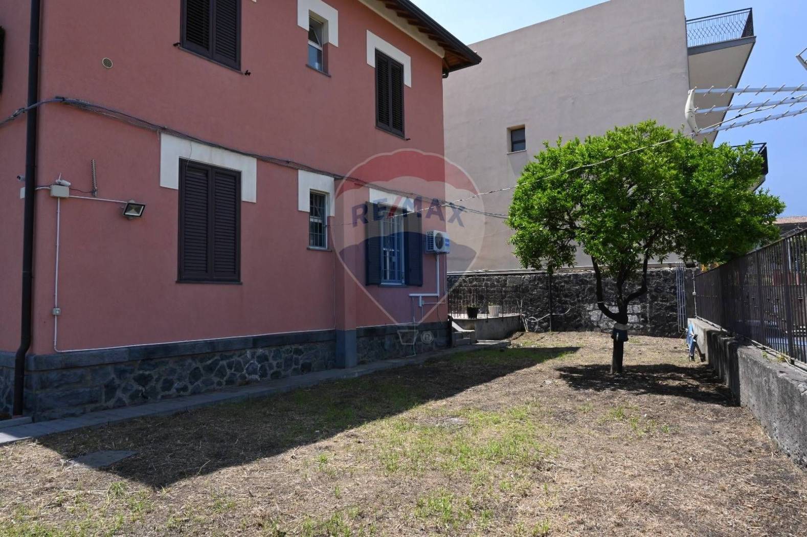 Quadrilocale piazza stazione 1, Carruba, Riposto