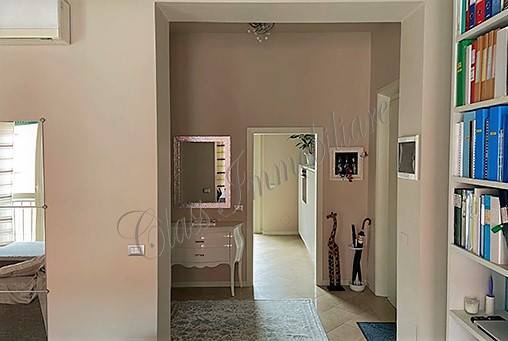 Appartamento piazza Virgiliana, Centro, Mantova