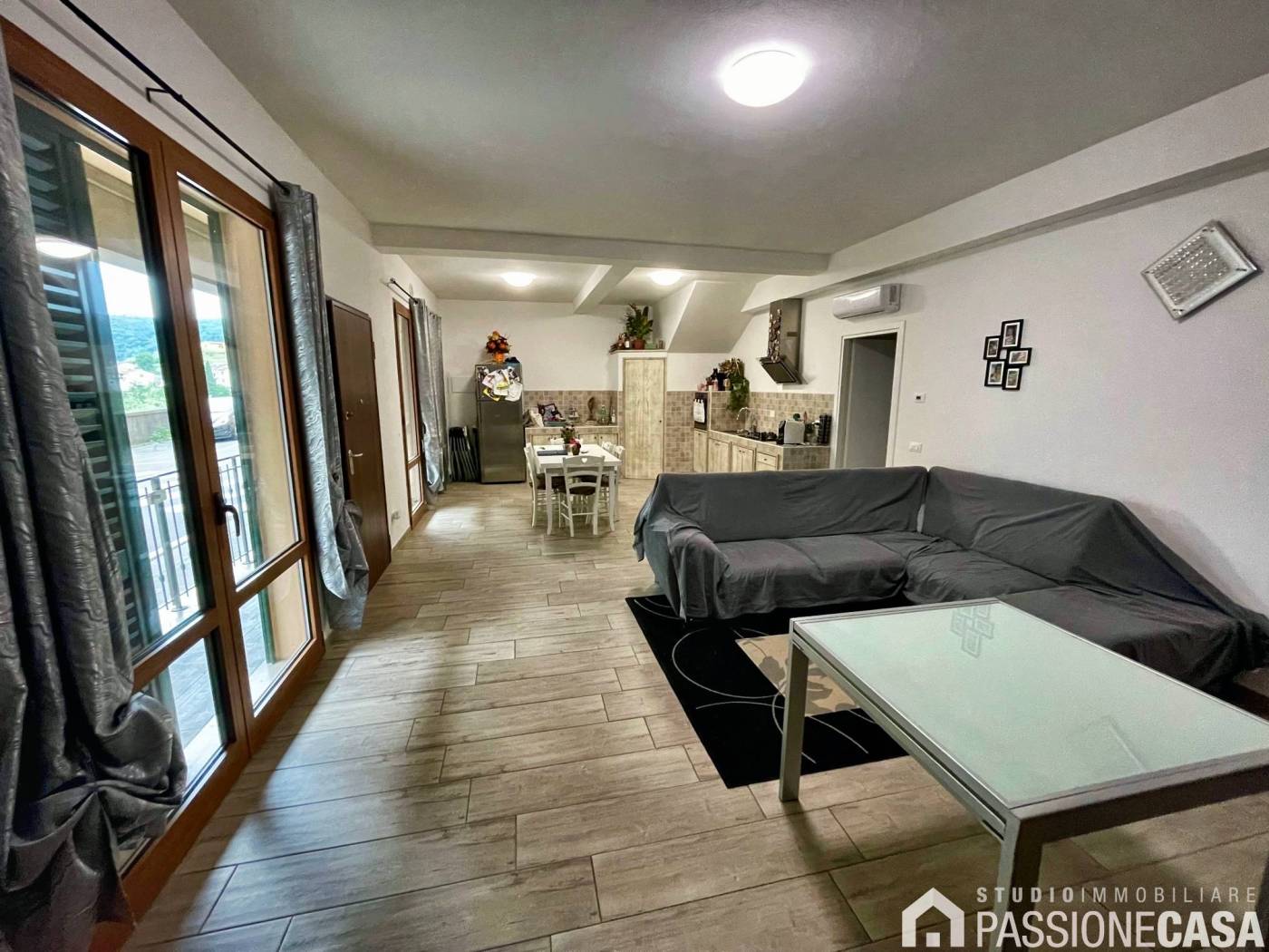 Trilocale via Francesco Petrarca, Comeana, Carmignano