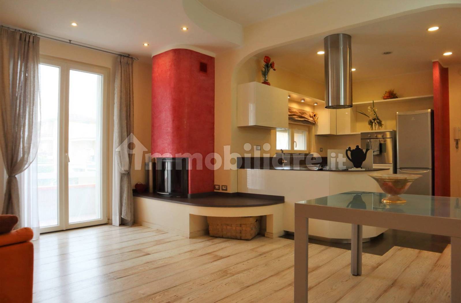 Quadrilocale viale delle Olimpiadi 36, Serravalle - Tinaia, Empoli