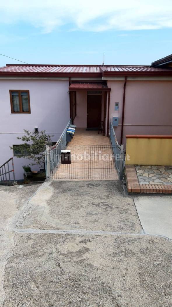 Quadrilocale viale Vincenzo Gattoleo 156, Pontegrande - Sant'Elia, Catanzaro