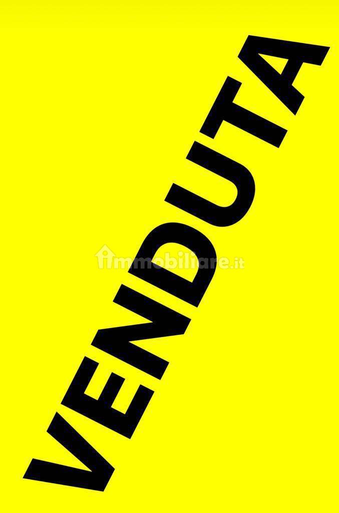 Trilocale via Jan Palach 24C, Centro, Gioia del Colle