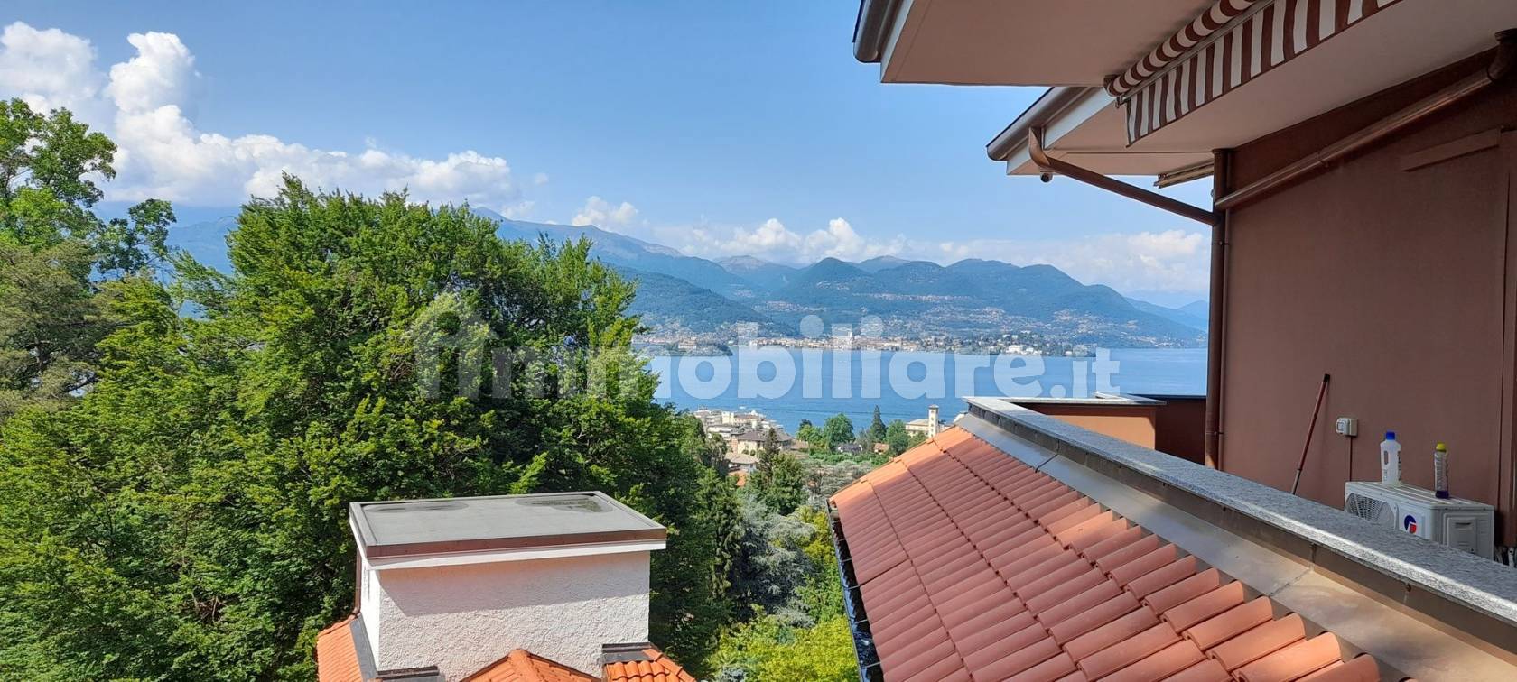 Trilocale via Selvalunga 15A, Centro, Stresa