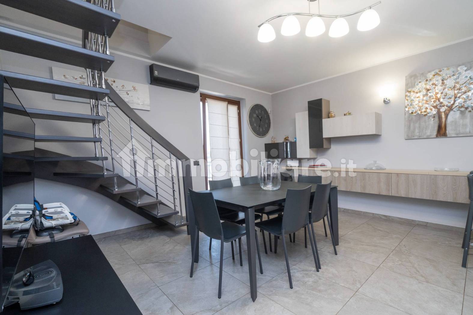 Quadrilocale via Salvo D'Acquisto, Semicentro, Vinovo