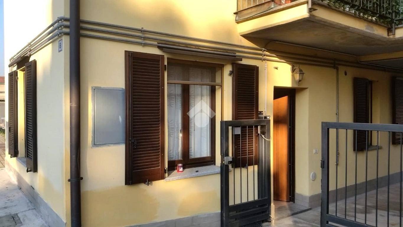 Bilocale via Lecco 8, Lambrugo