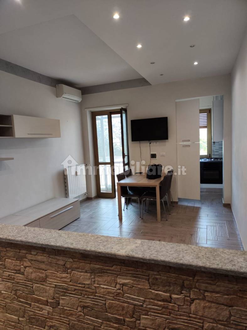 Bilocale via Camillo Benso di Cavour 13, Bastioni, Rivoli