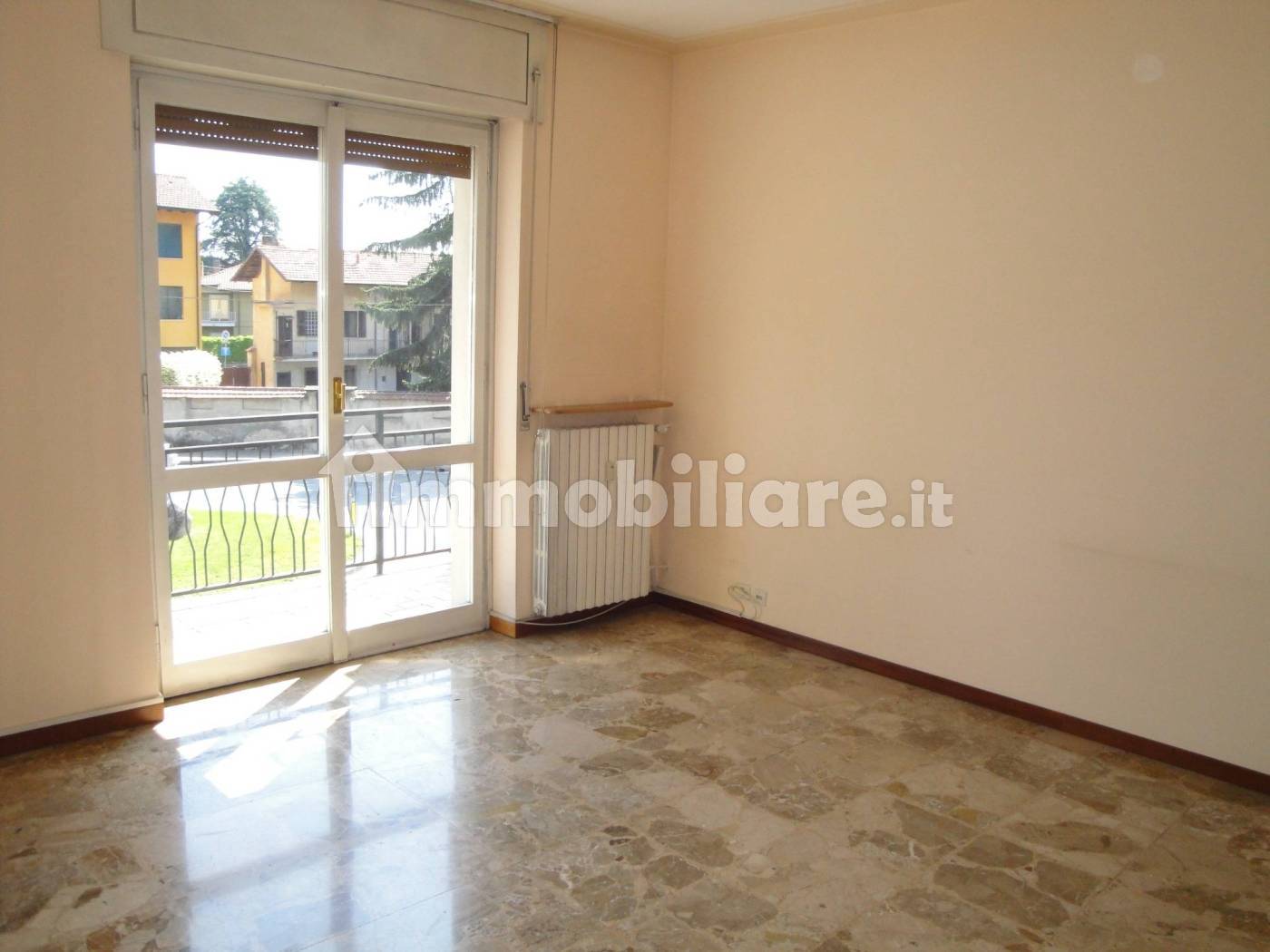 Trilocale buono stato, primo piano, Centro, Borgomanero