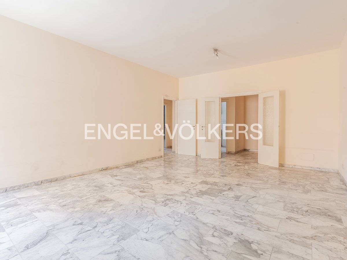 Trilocale via Teodoro Valfrè, Gregorio VII - Piccolomini, Roma