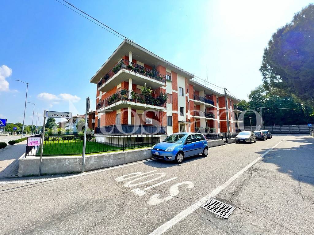 Quadrilocale via 30 Aprile, Centro, Ponti sul Mincio