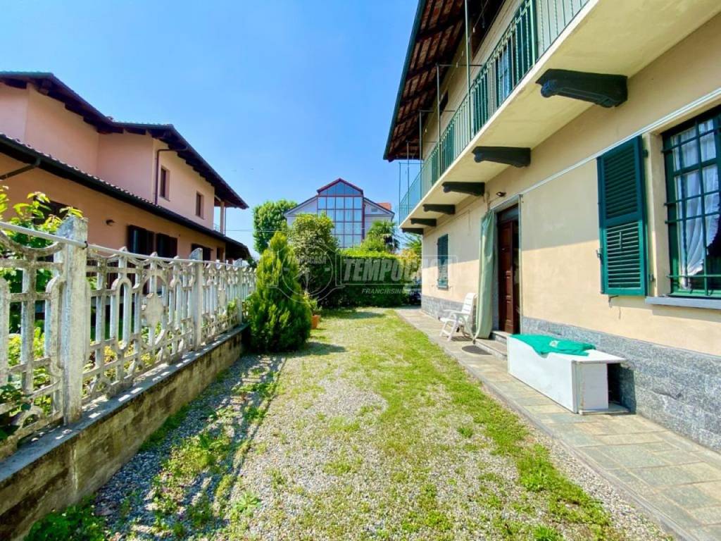 Vendita Villa unifamiliare in via Rivette Ciriè. Da ristrutturare ...