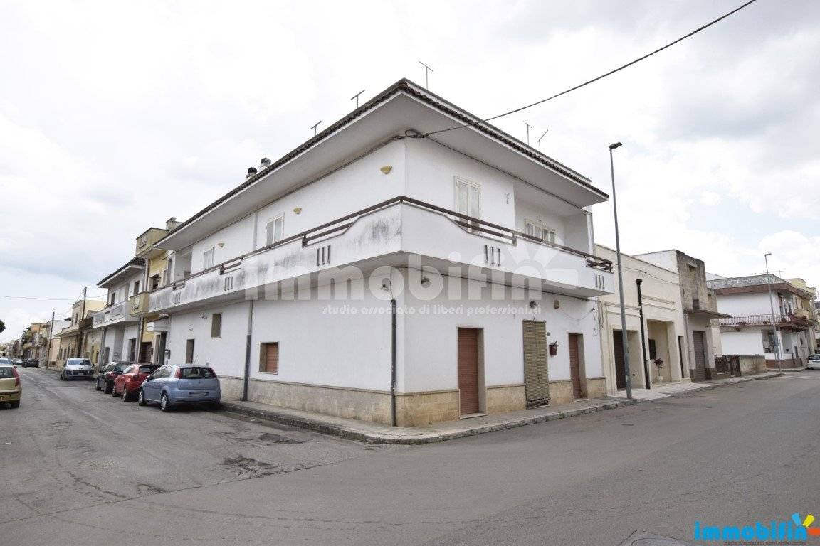 Appartamento buono stato, primo piano, Oria