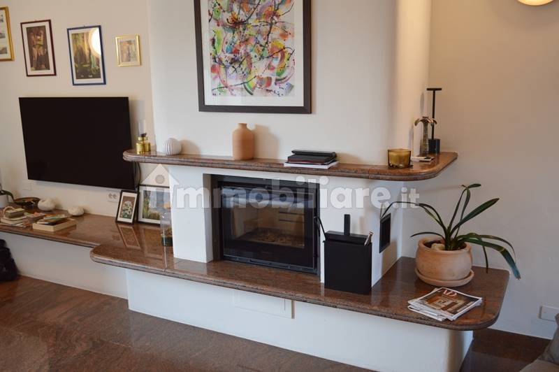 Vendita Appartamento Modena. Quadrilocale in via Cervino. Ottimo stato, terzo piano, posto auto ...