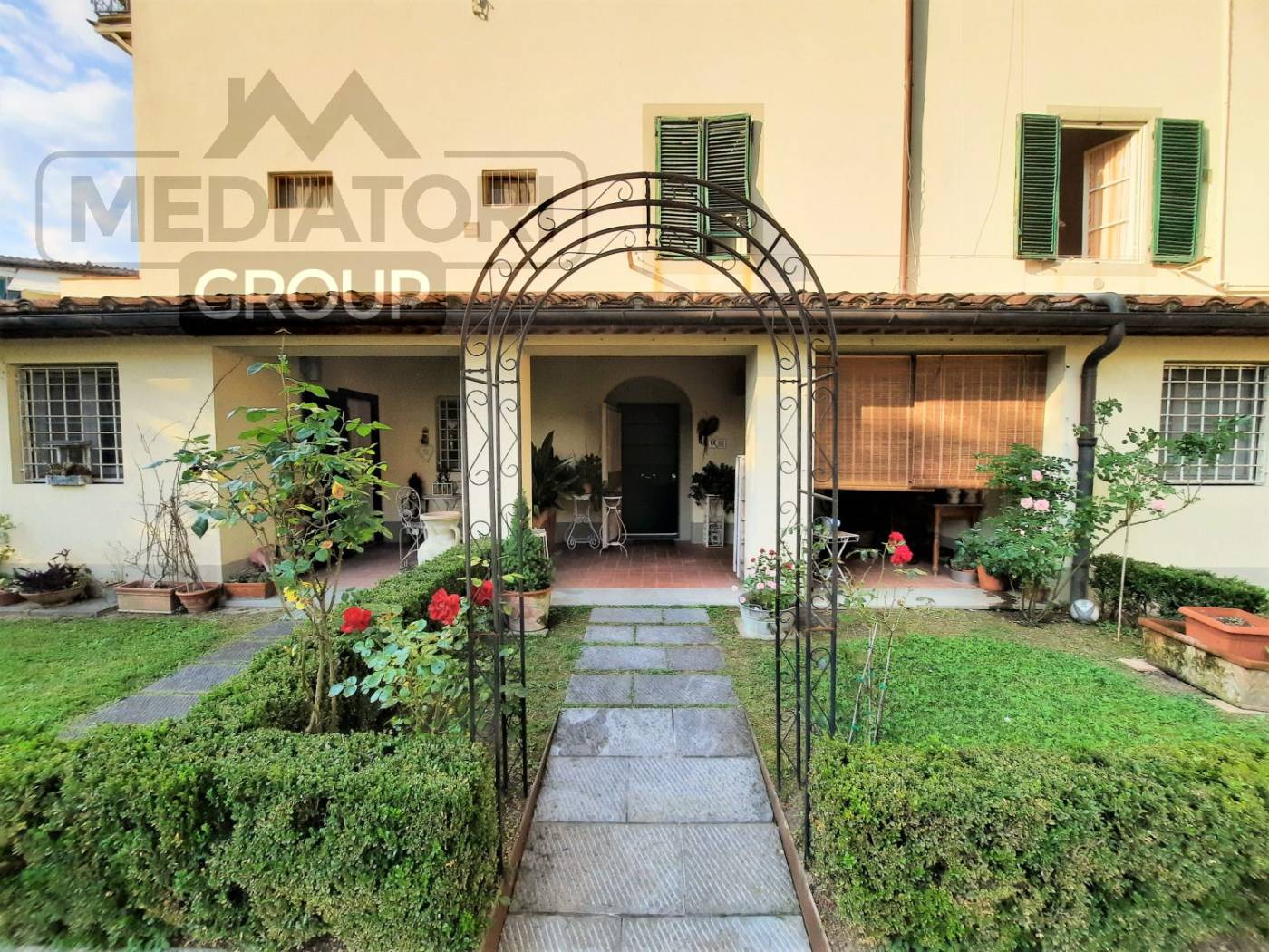 Bilocale viale delle Mura Urbane, Piazza Napoleone - San Michele, Lucca