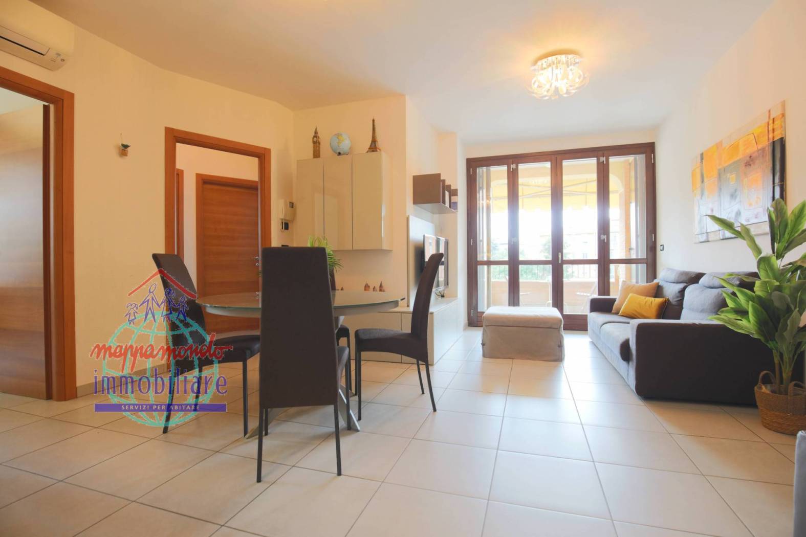 Quadrilocale via Leonardo da Vinci, Cento Paese, Cento