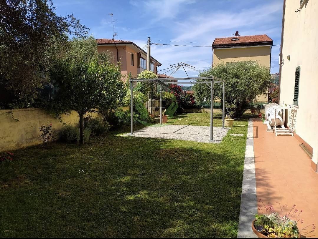 Appartamento via Alessandro Volta, Centro, Santo Stefano di Magra